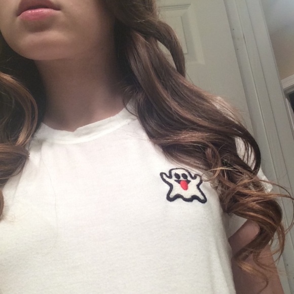 Brandy Melville | Tops | Brandy Melville Ghost Emoji Tshirt One Size ...